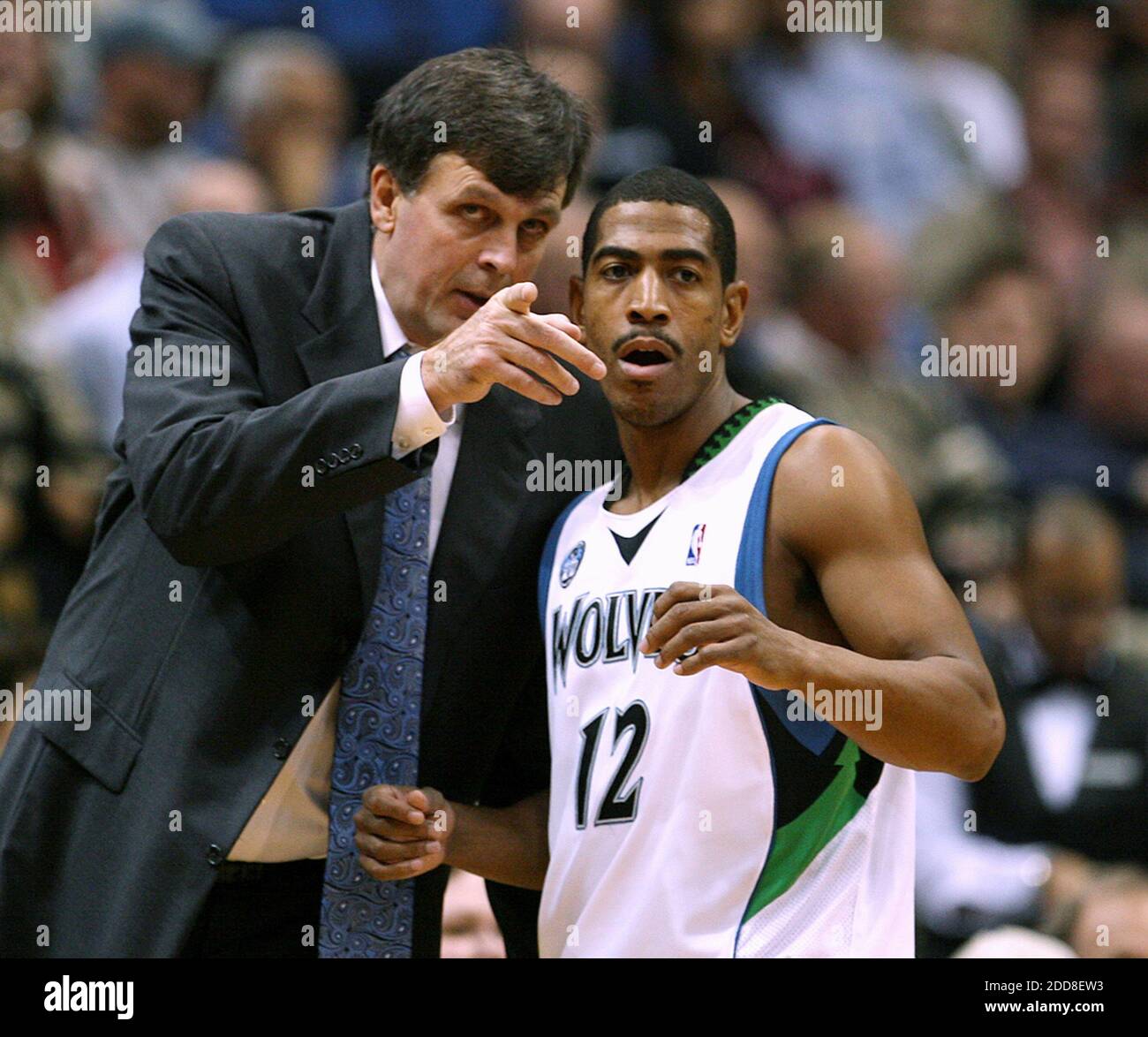 Kevin ollie basketball coach hi-res stock photography and images - Alamy