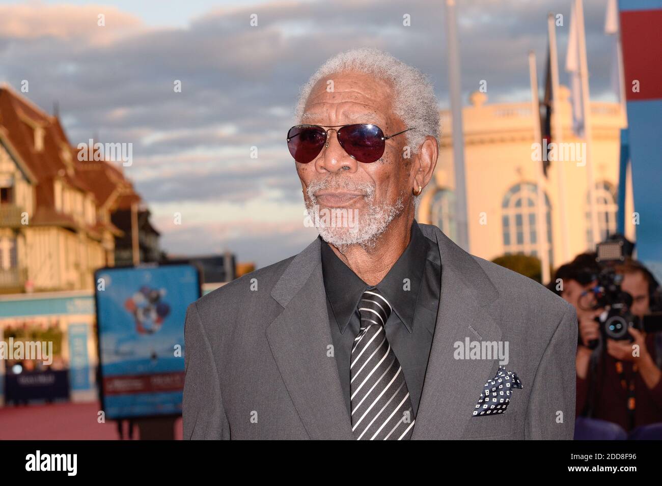 Morgan Freeman attending the premiere of Only The Brave (Line Of Fire ...