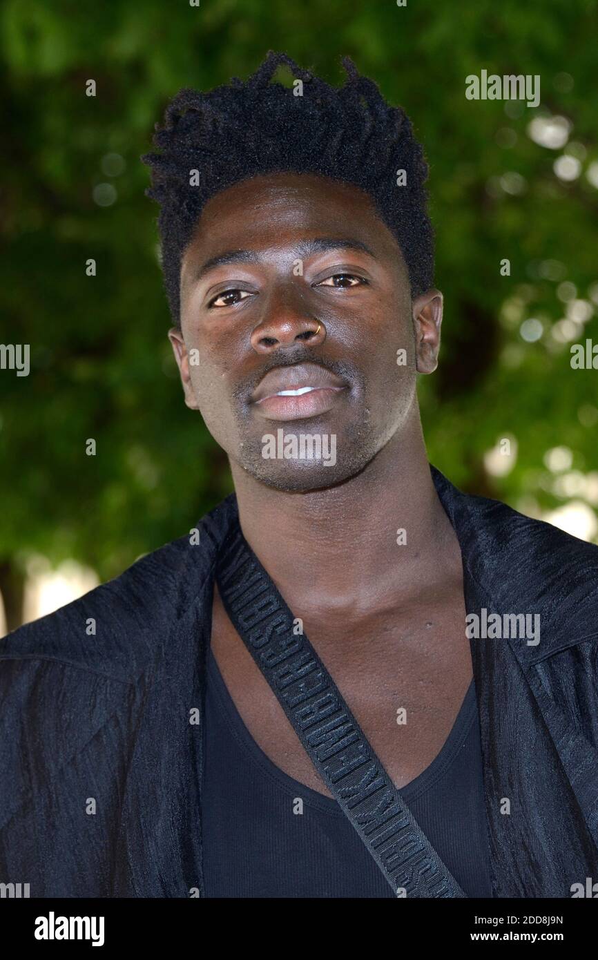 Moses Sumney attending the Louis Vuitton Menswear Spring Summer 2019 ...