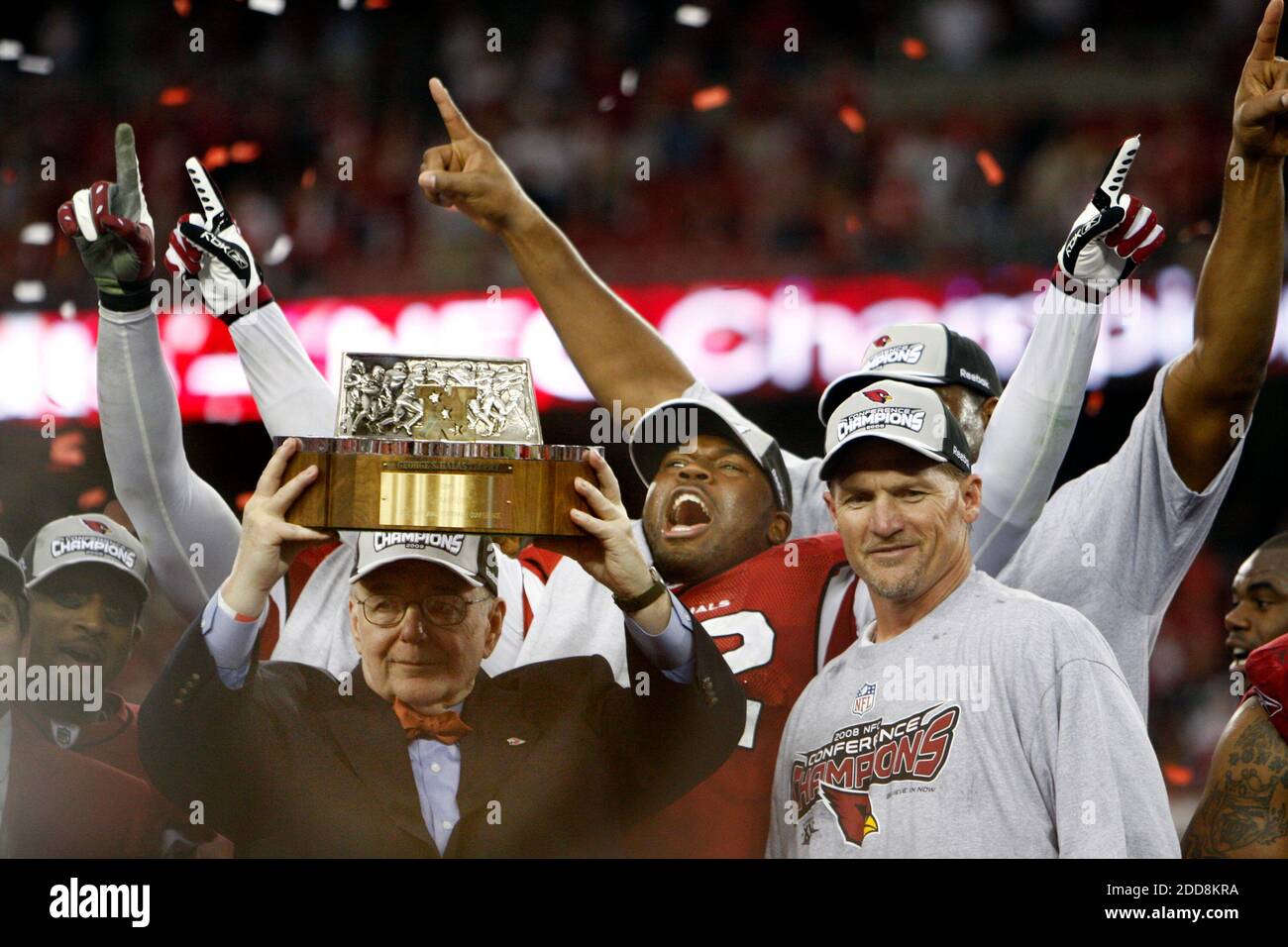 NO FILM, NO VIDEO, NO TV, NO DOCUMENTARY - Arizona Cardinals owner Bill ...