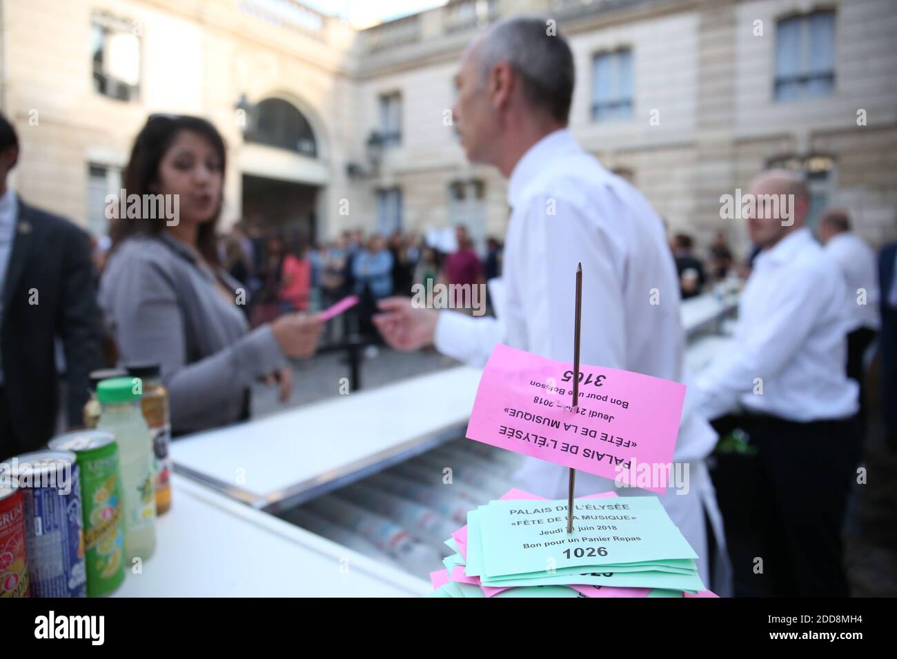 Music day macron hi-res stock photography and images - Alamy