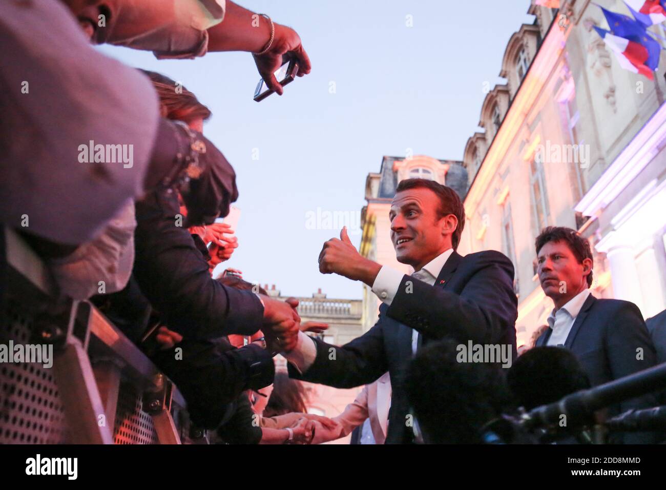 Music day macron hi-res stock photography and images - Alamy