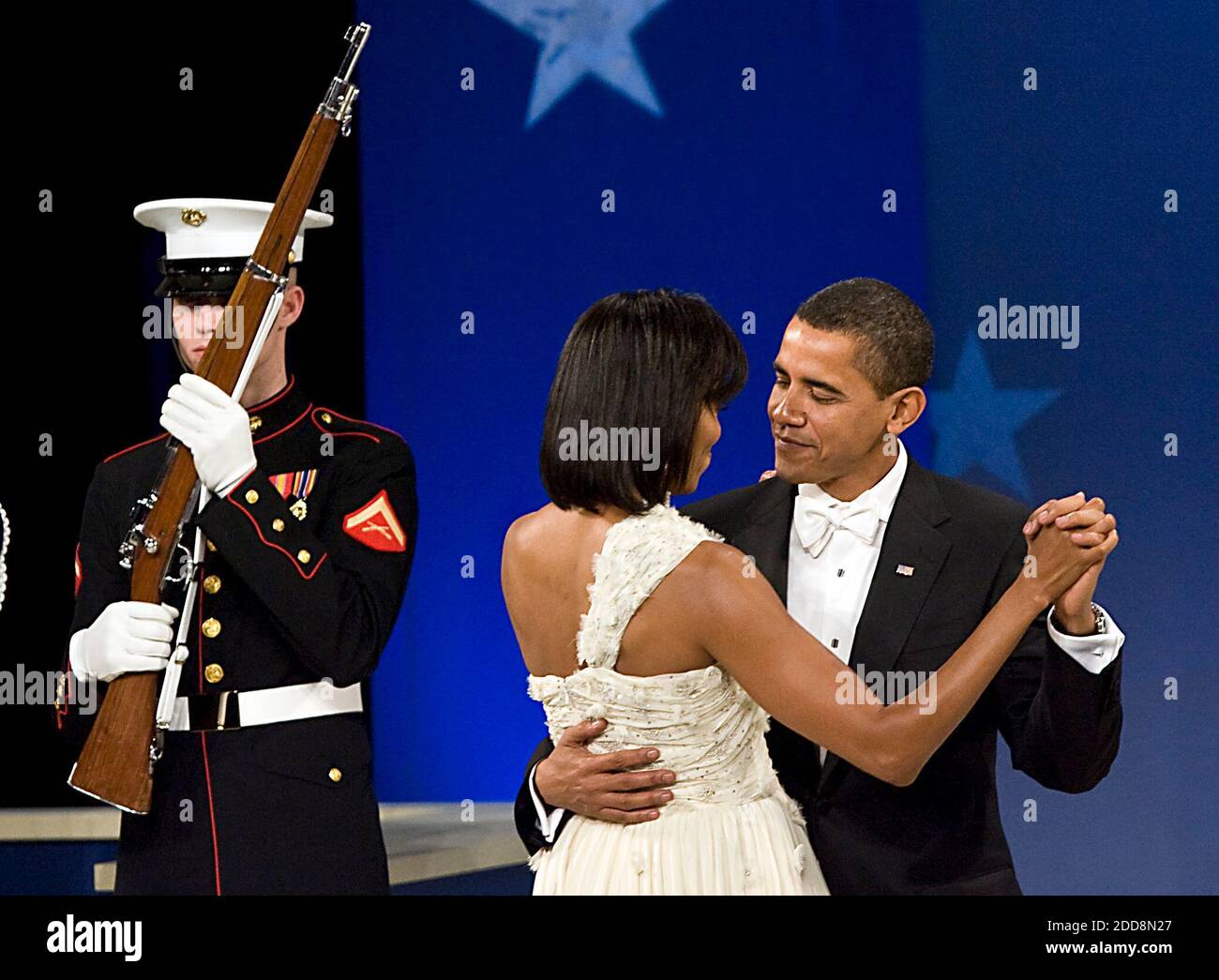 Michelle obama inauguration ball 2009 hi-res stock photography and ...