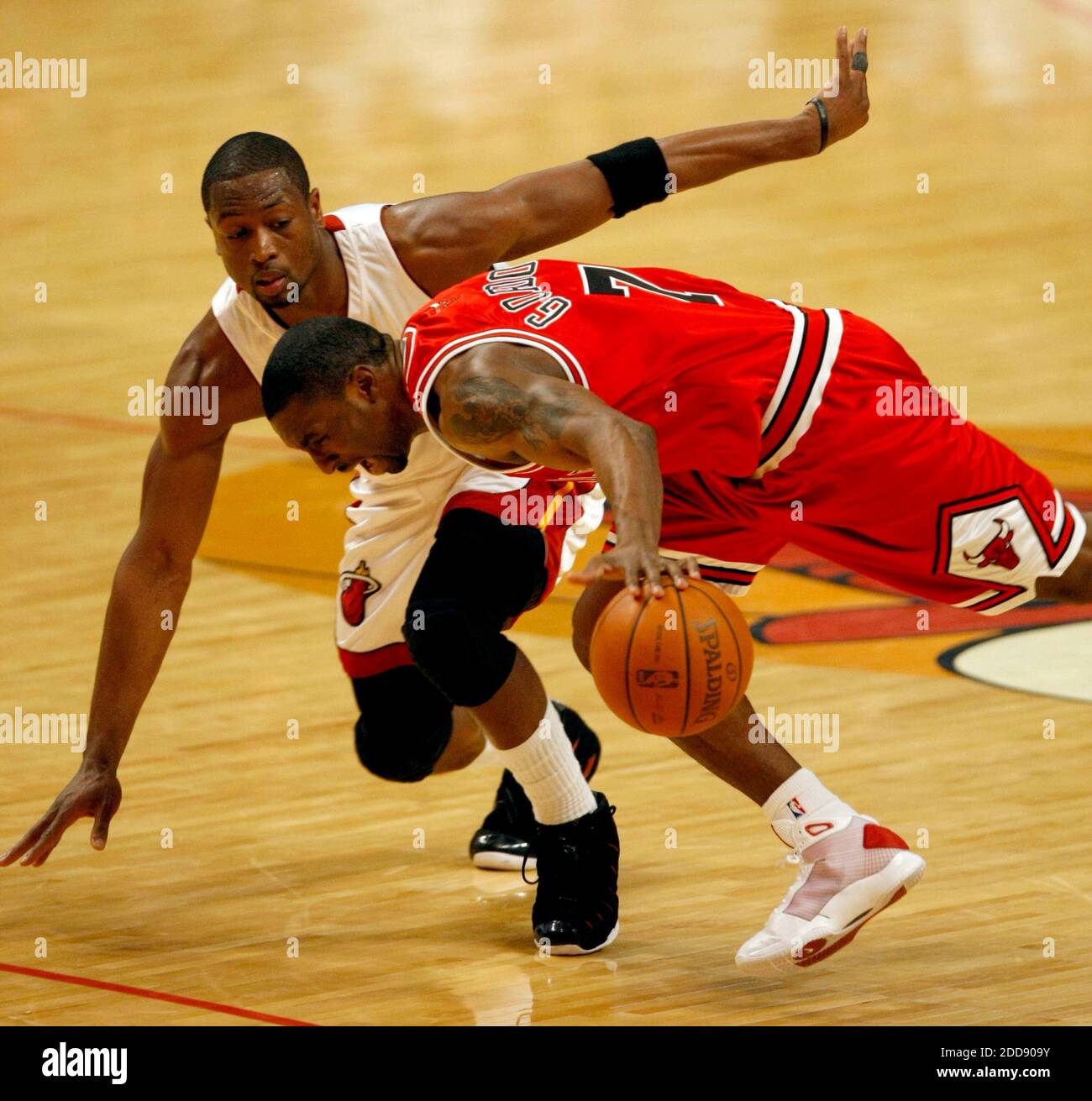 Dwyane wade and bulls hi-res stock photography and images - Alamy
