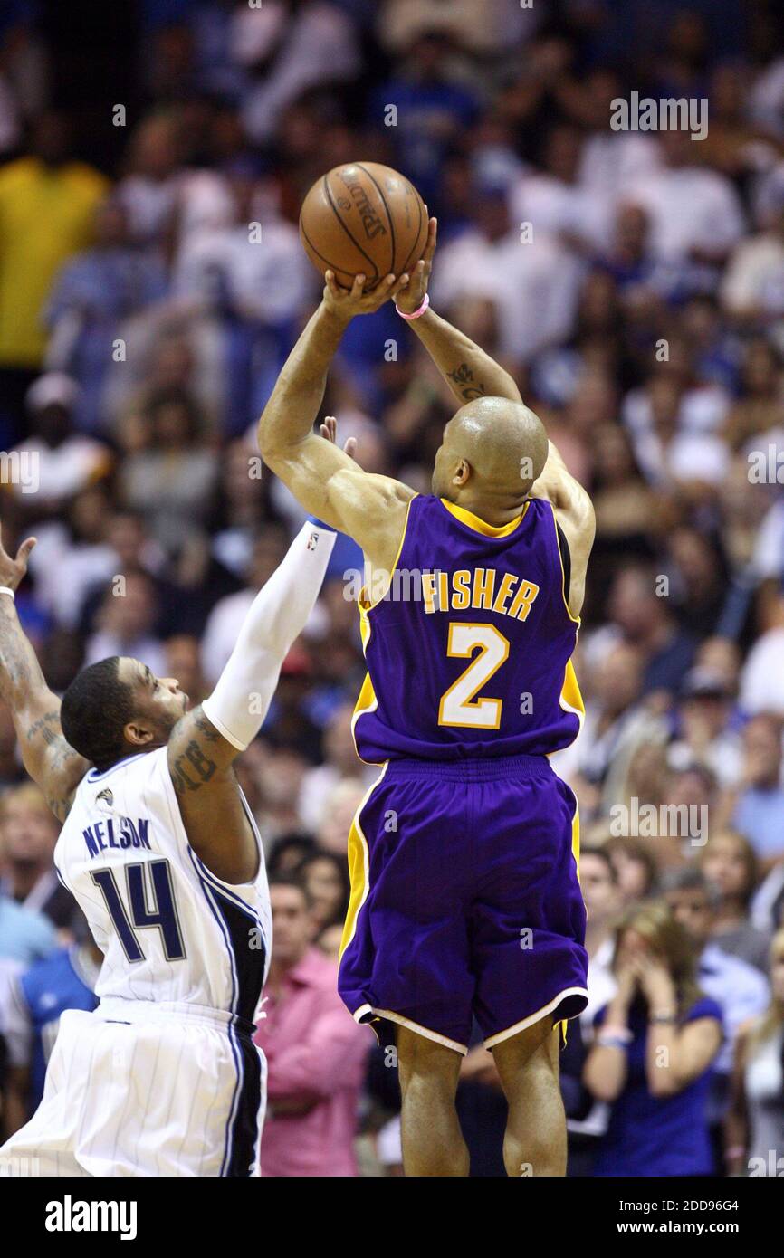 Derek fisher nba hi-res stock photography and images - Alamy