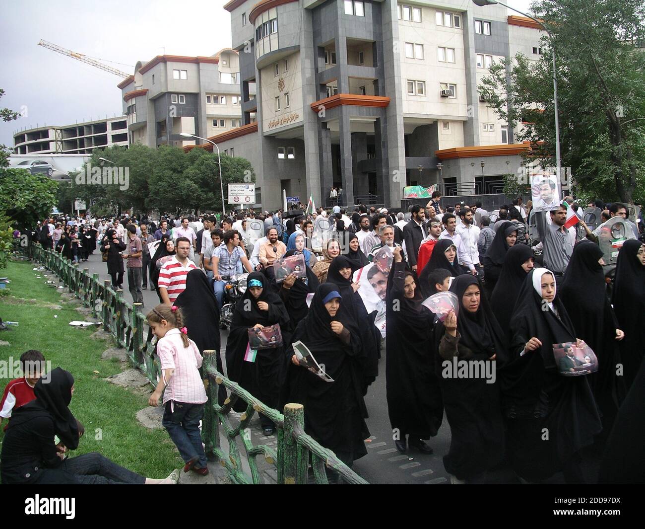 Teheran iran june 2009 hi-res stock photography and images - Alamy