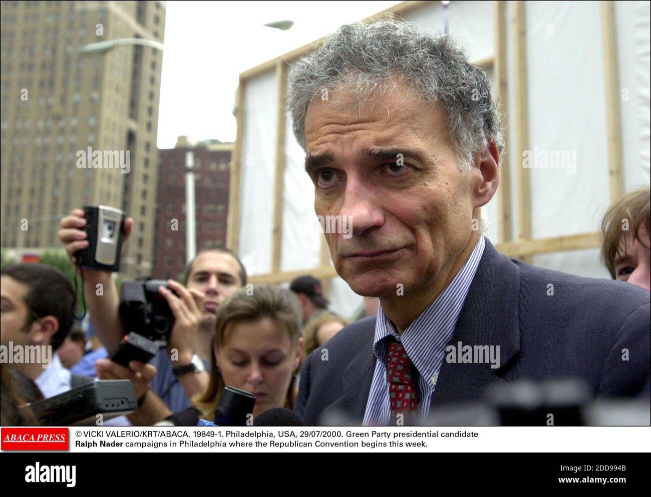 Ralph nader 2000 hi-res stock photography and images - Alamy