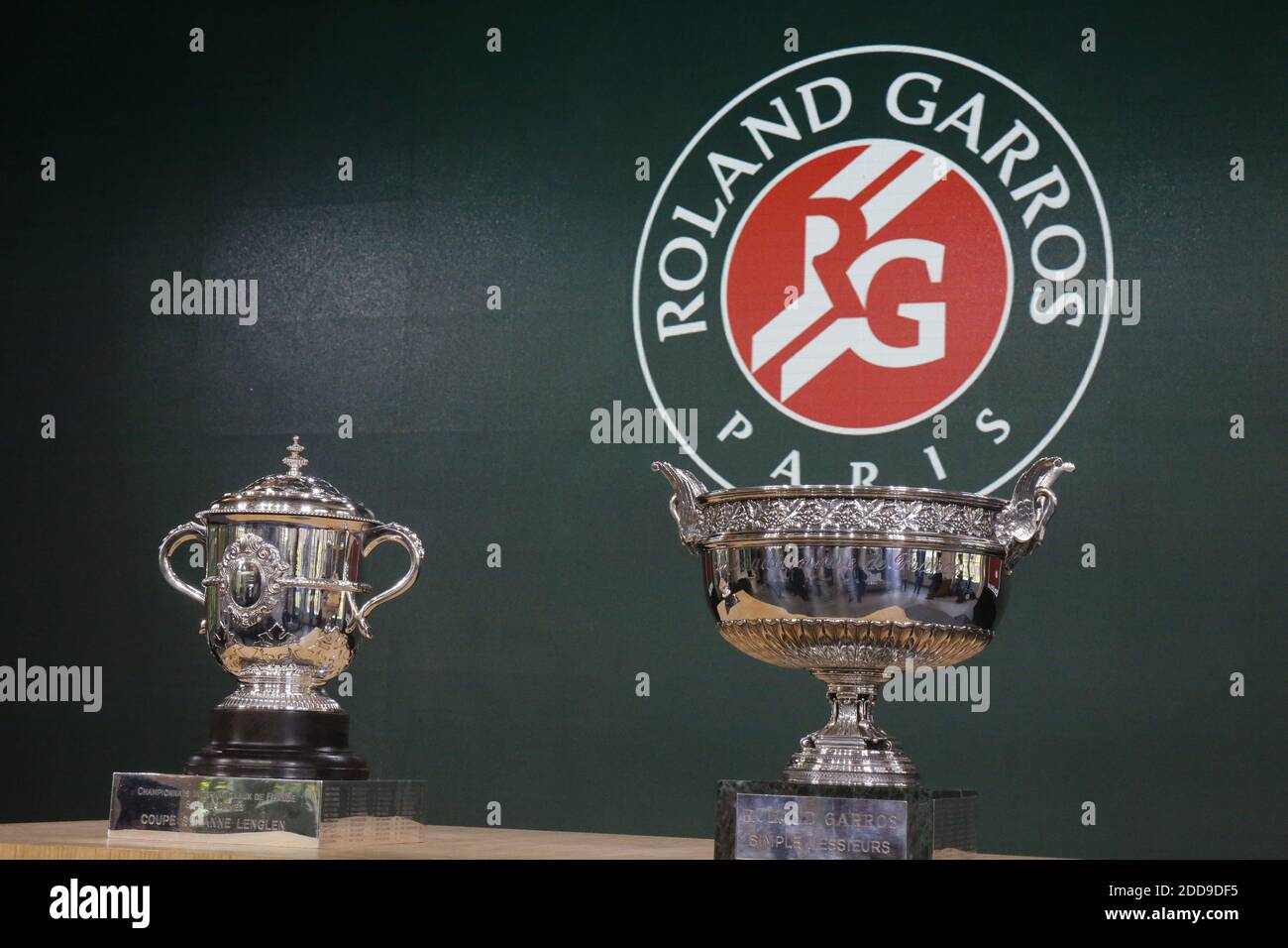 Men and Women Trophy during the draw of the 2018 French Tennis Open in ...