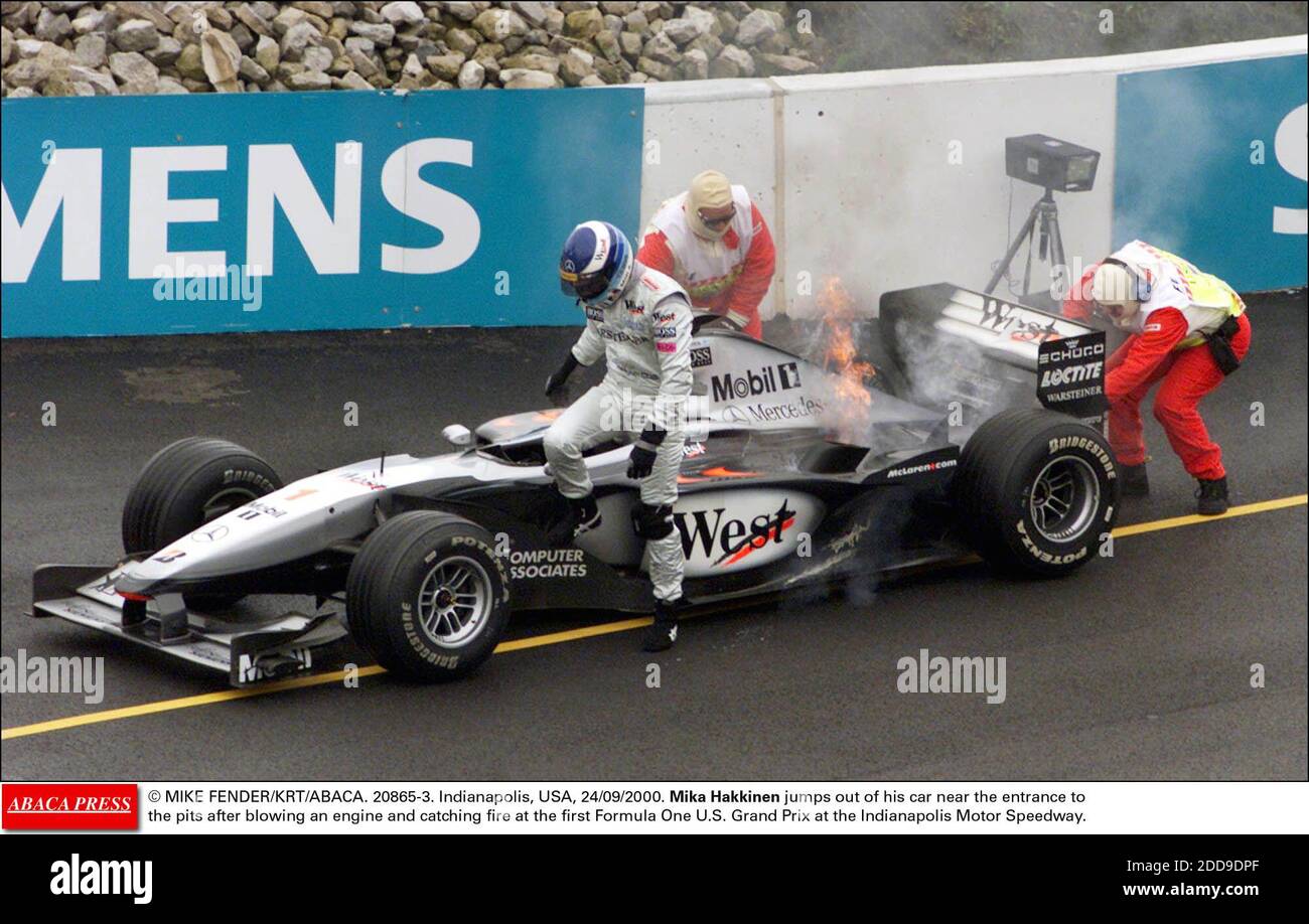 Mika hakkinen mclaren 2000 hi-res stock photography and images - Alamy