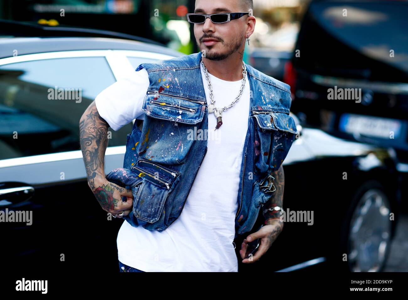 Street style, J Balvin arriving at Off White Spring-Summer 2019 ...