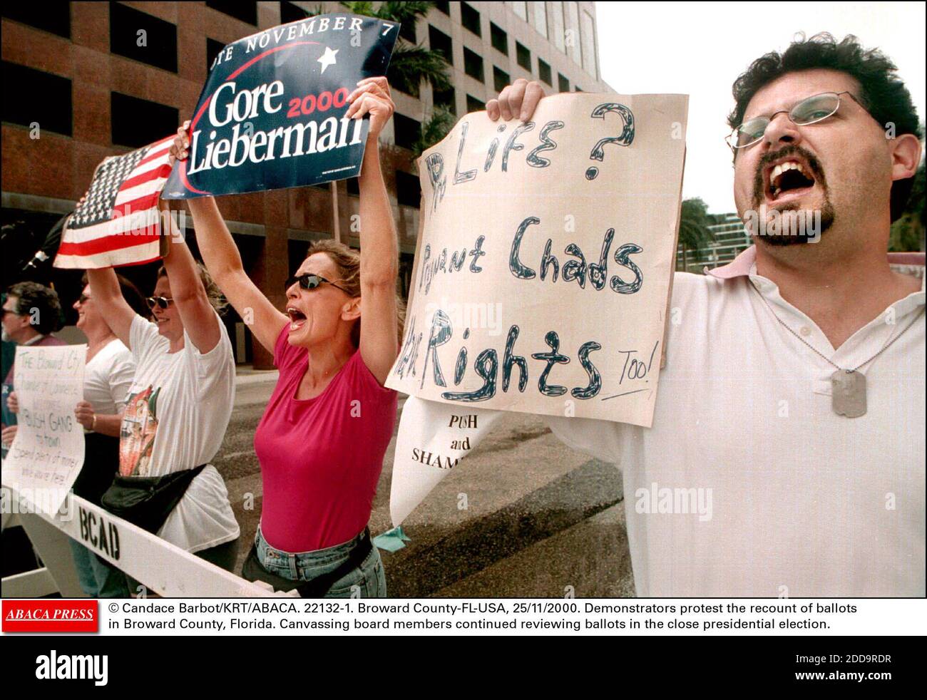 Presidential election protest 2000 hi-res stock photography and images ...