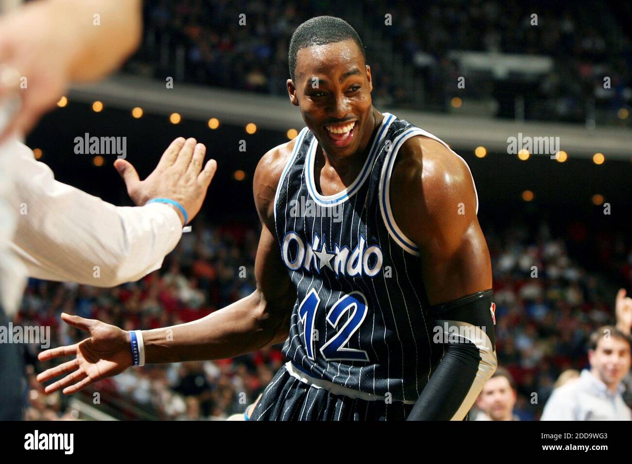 NO FILM, NO VIDEO, NO TV, NO DOCUMENTARY - Orlando Magic center Dwight ...