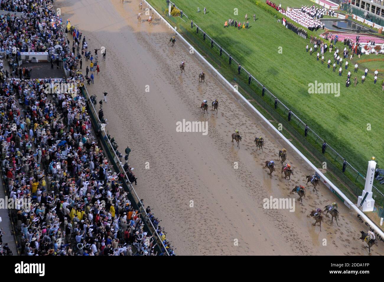 Super saver kentucky derby 2010 hi-res stock photography and images - Alamy