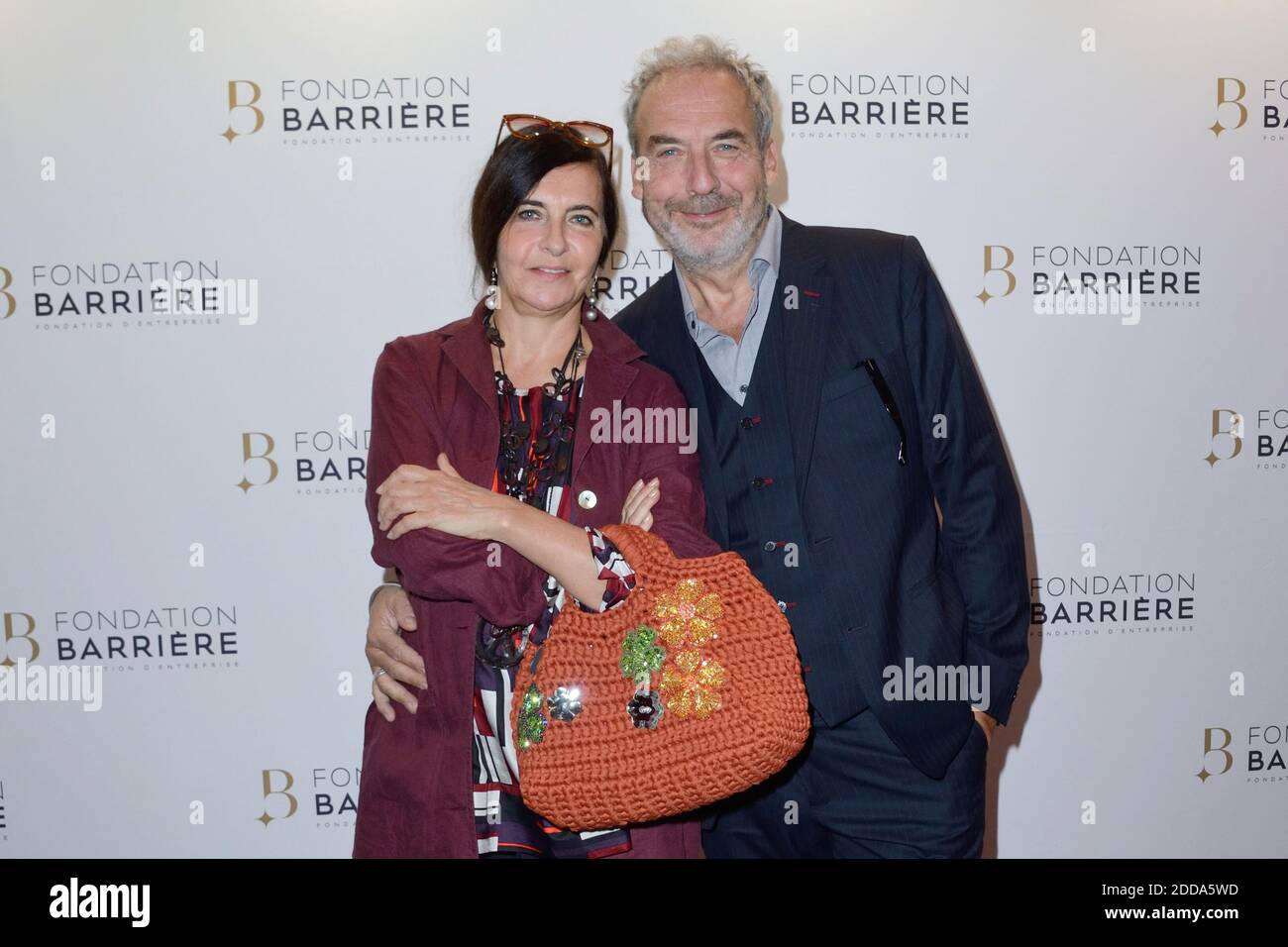 Nathalie Garcon et son mari Jean-Marie Duprez assistent a la premiere ...