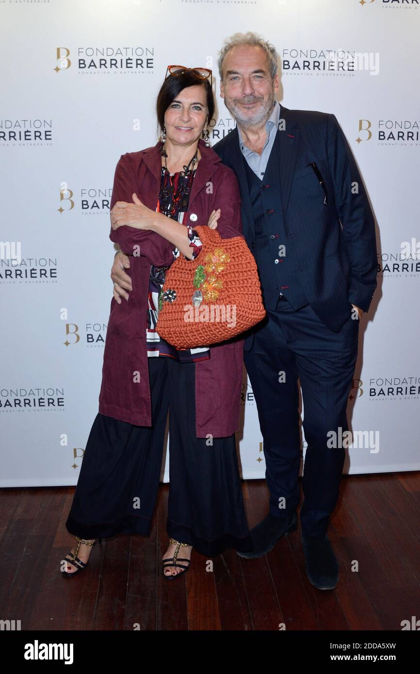 Nathalie Garcon et son mari Jean-Marie Duprez assistent a la premiere ...