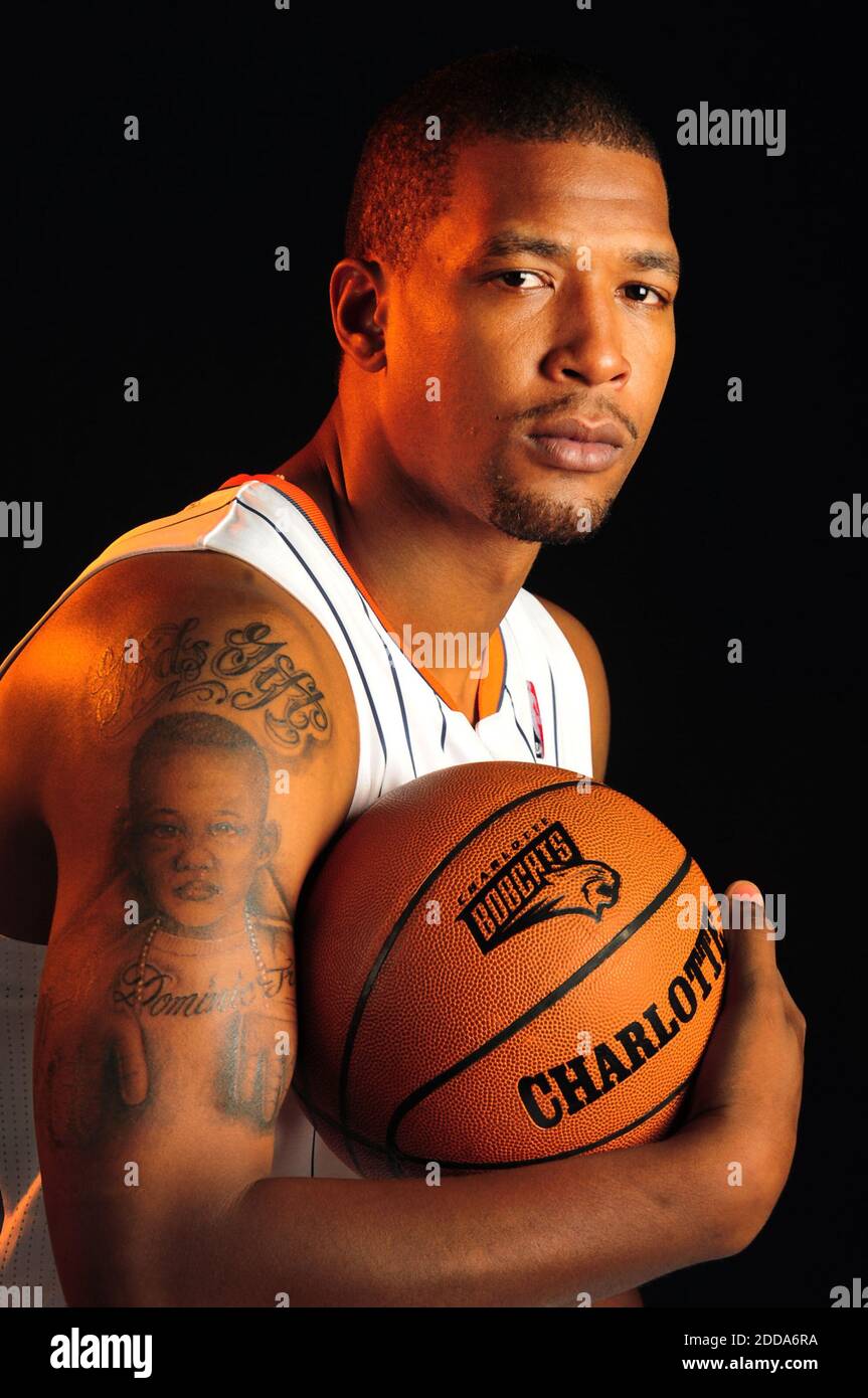 NO FILM, NO VIDEO, NO TV, NO DOCUMENTARY - Charlotte Bobcats forward ...