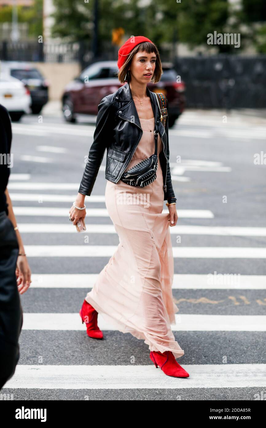 Street style, Thania Peck arriving at Self Portrait spring summer 2019 ...