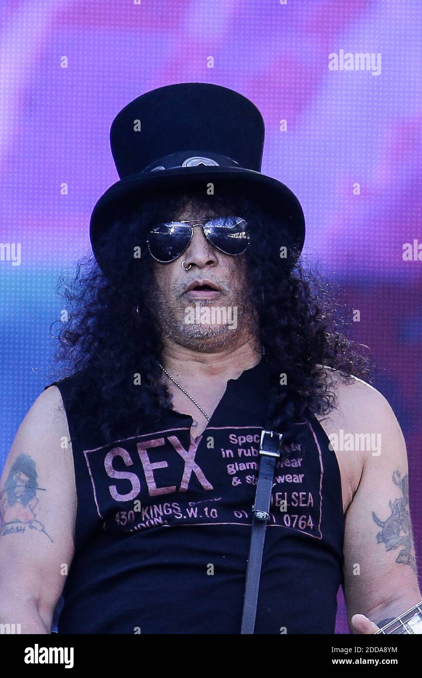 Guns N’ Roses guitarist Slash (Saul Hudson) performs live at stade ...