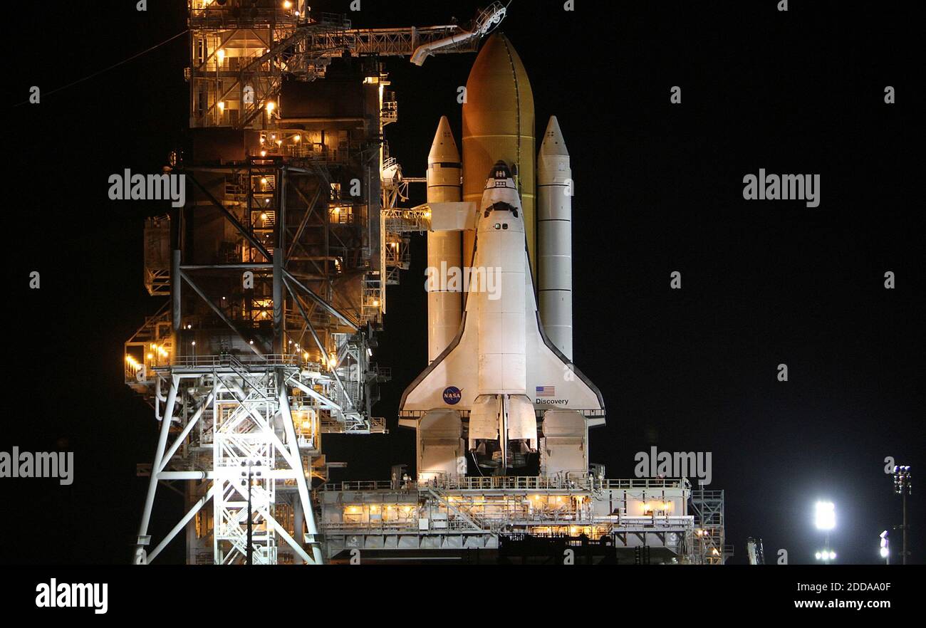 Rotating service structure hi-res stock photography and images - Alamy