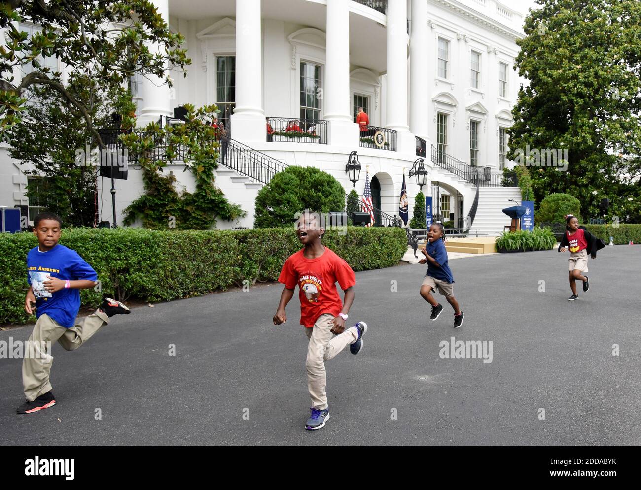 Kids participate in the White House Sports and Fitness Day on the South ...