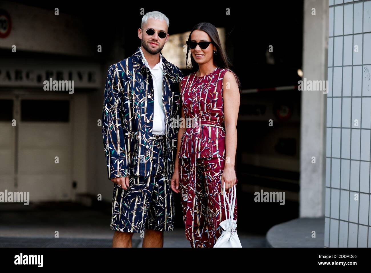 Street style, JS Roques and Alice Barbier (jaimetoutcheztoi) arriving ...