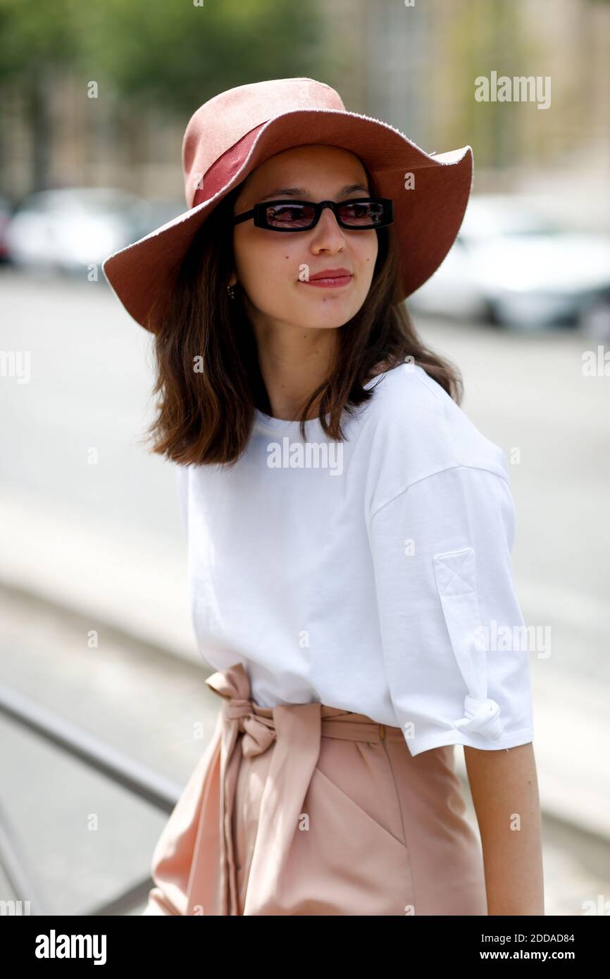Couraud hi-res stock photography and images - Alamy