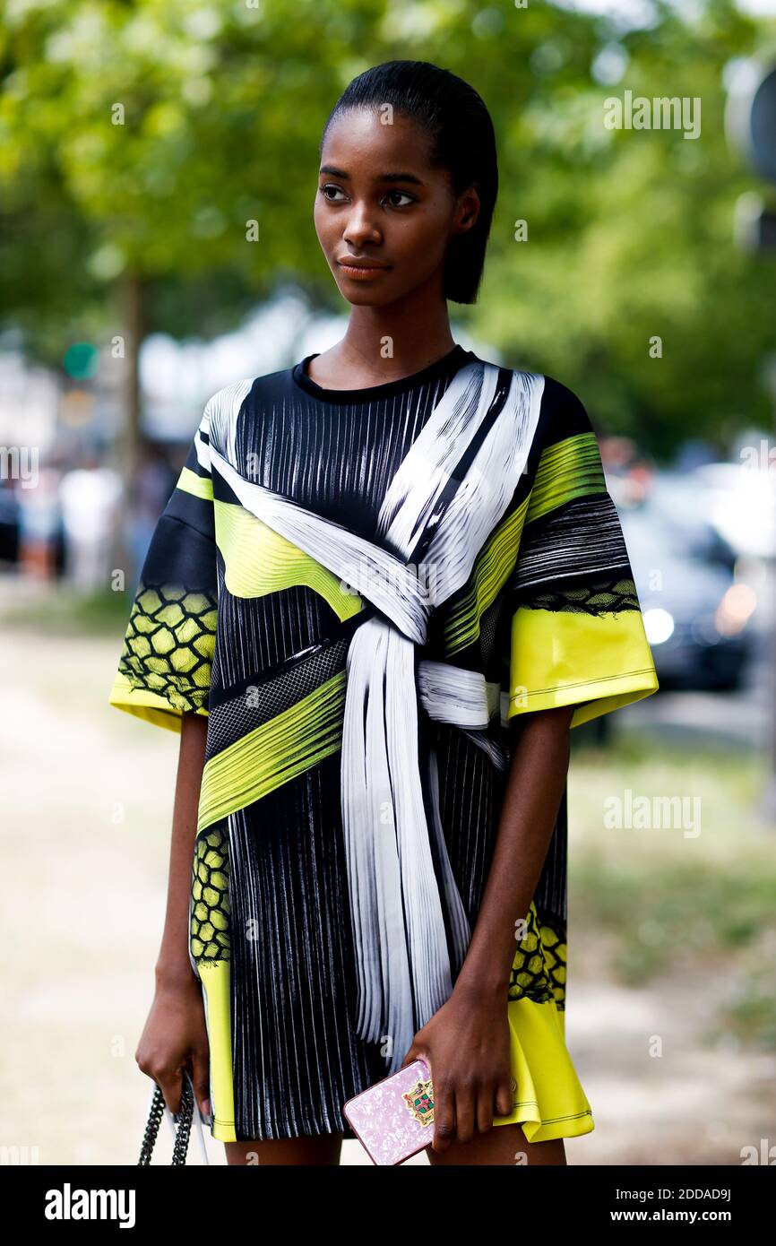 street style, model Tami Williams after Balmain Spring-Summer 2019 ...