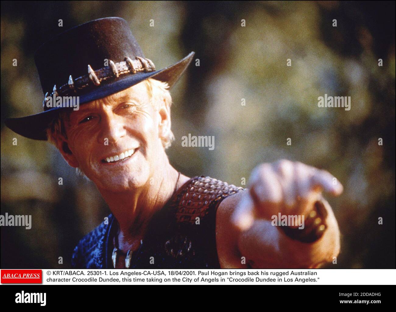 Paul hogan crocodile dundee in hi-res stock photography and images - Alamy