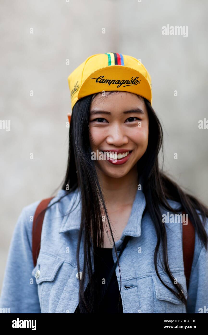 Street style, Xinyi Zheng arriving at Lanvin Spring-Summer 2019 menswear show held at Palais de ...