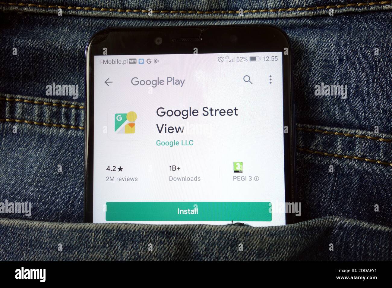 Google play store install hi-res stock photography and images - Alamy