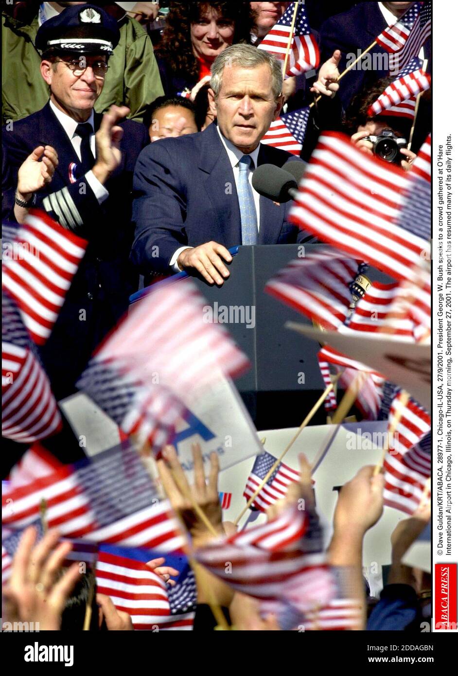George w bush television 2001 hi-res stock photography and images - Alamy