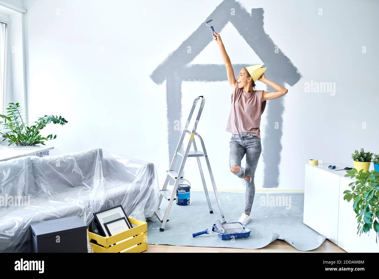 Raised paper painted hi-res stock photography and images - Alamy