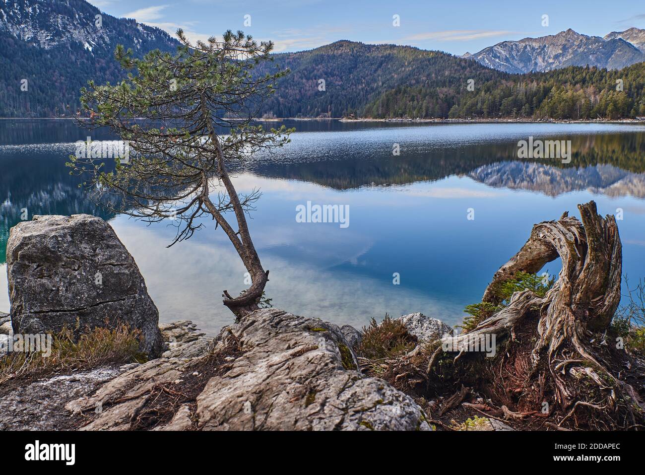 Reflecting mountain lake in the german alps. Turquoise mountain lake in ...