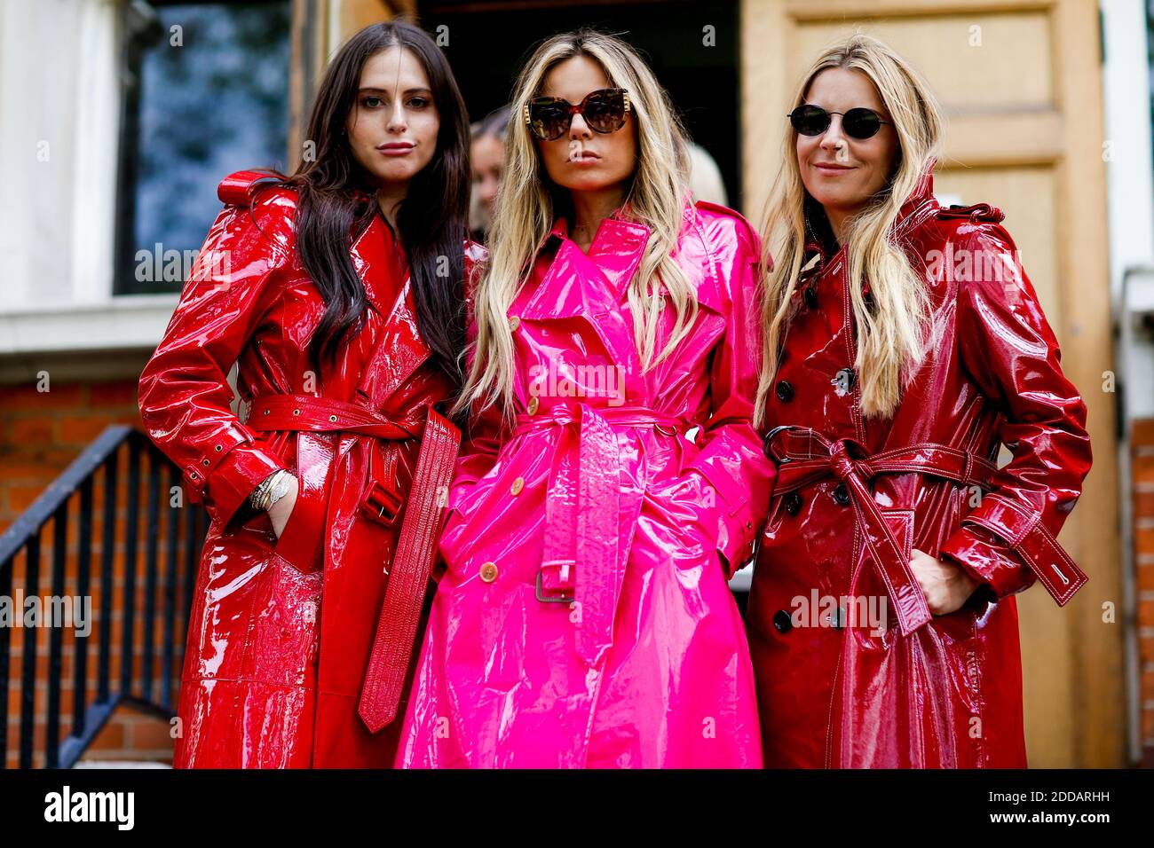 Street style, Alexa Dell, Erica Pelosini and Juliet Angus arriving at ...