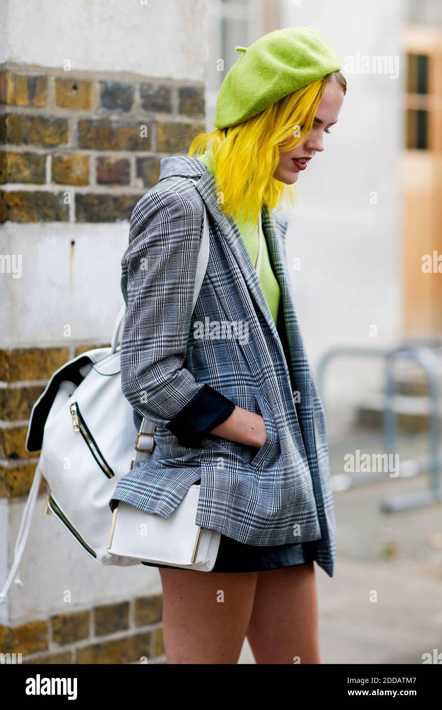 Street style, arriving at Preen spring summer 2019 ready-to-wear show ...