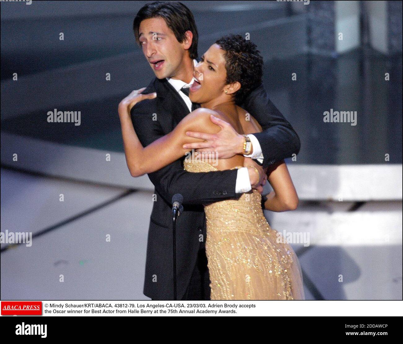 Adrian brody halle berry hi-res stock photography and images - Alamy