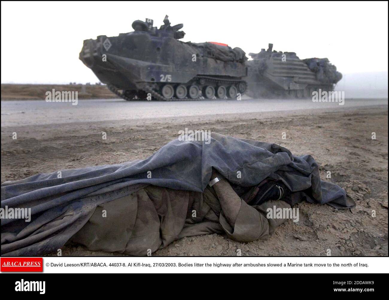 Iraq war 2003 tank hi-res stock photography and images - Alamy