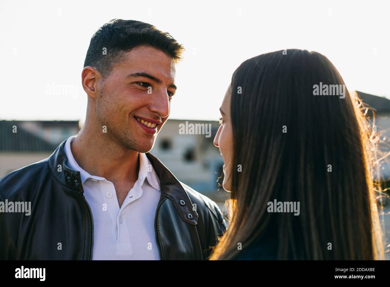 Girlfriend boyfriend outdoors hi-res stock photography and images - Alamy