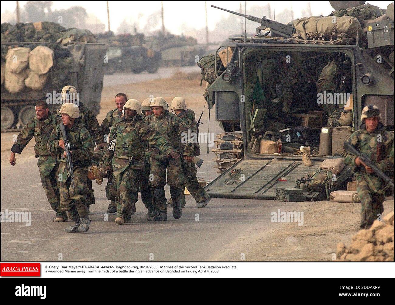 Battle of baghdad 2003 hi-res stock photography and images - Alamy