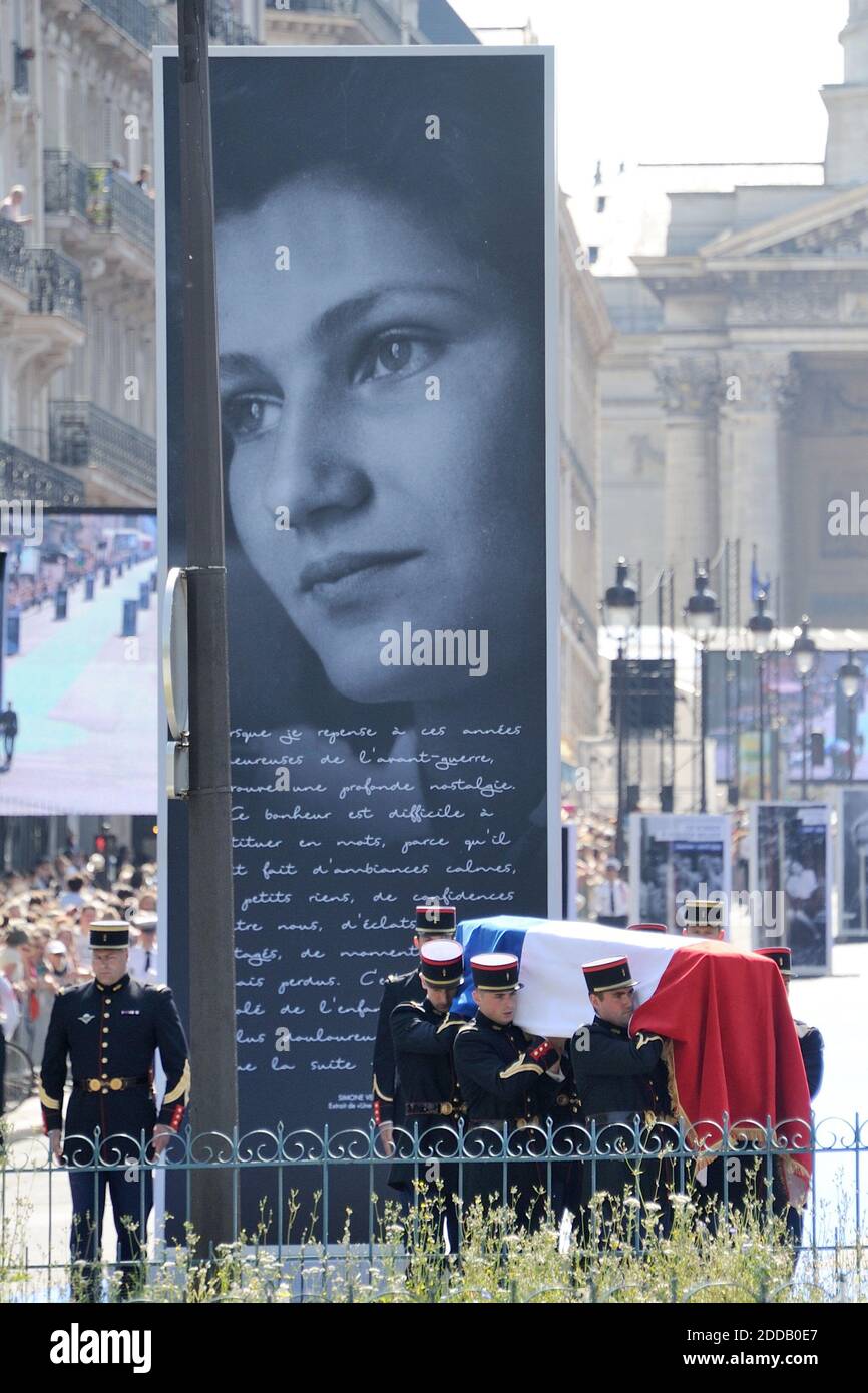Ceremony entering former Minister of Health Simone Veil and her Husband ...