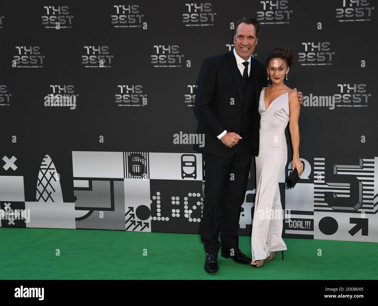 Frankie poultney and david seaman hi-res stock photography and images ...