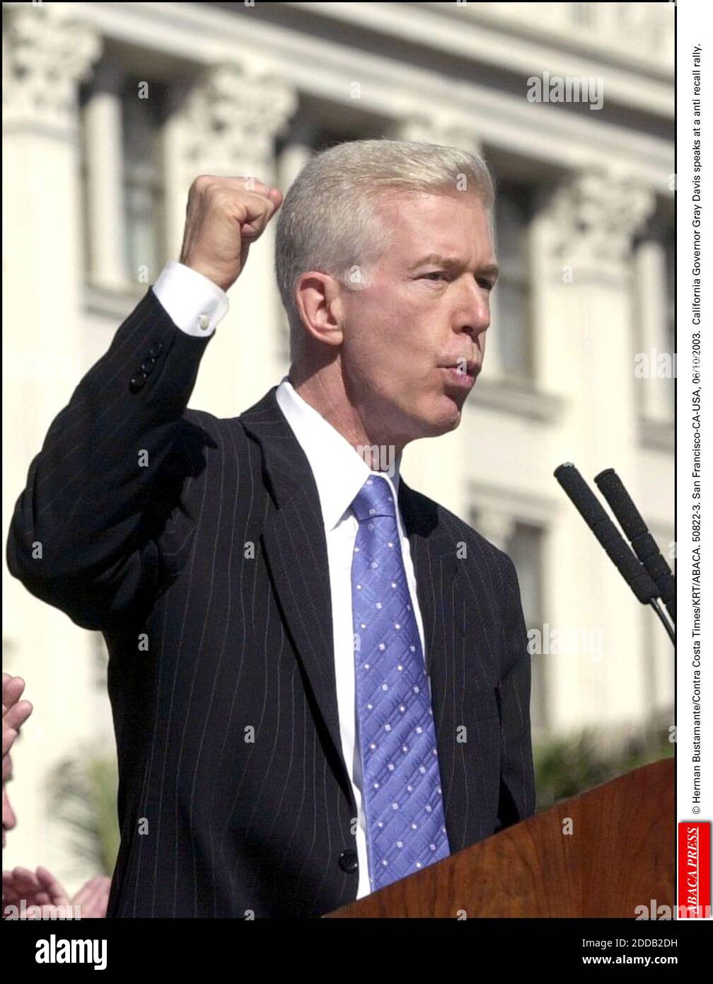 California recall television hi-res stock photography and images - Alamy