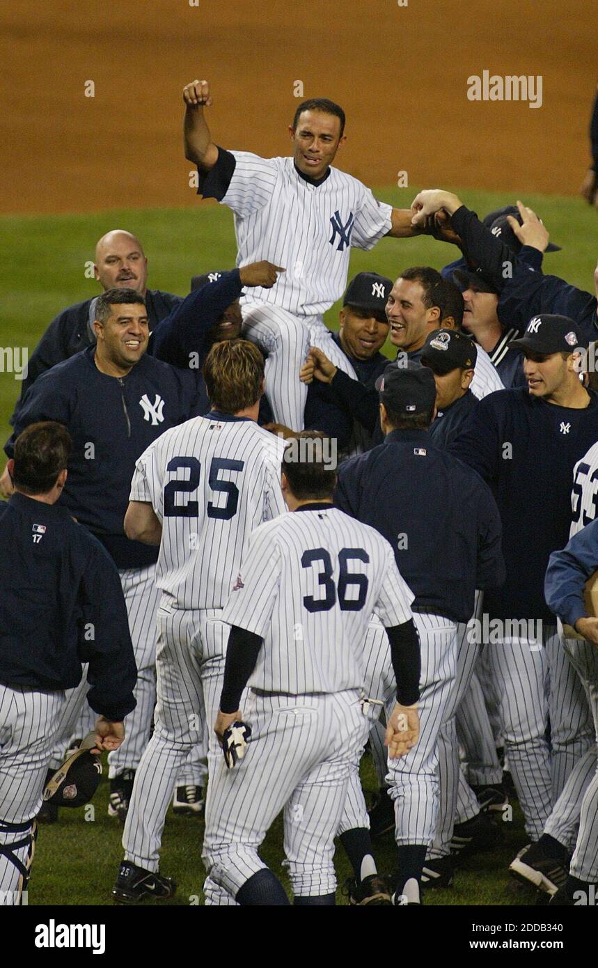 New york yankees relief pitcher hi-res stock photography and images - Alamy