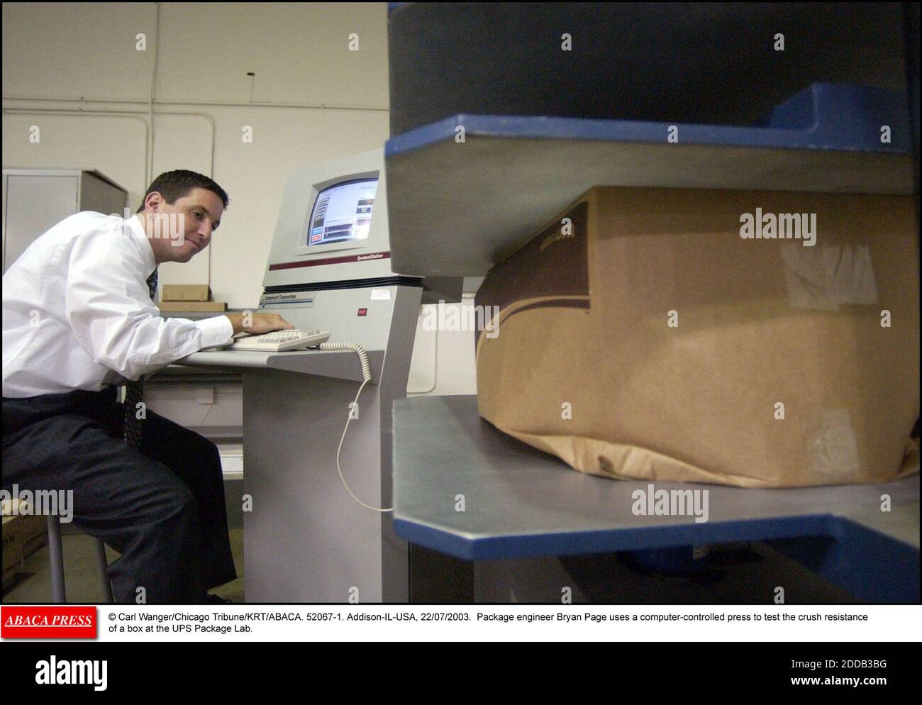 Ups colis hi-res stock photography and images - Alamy
