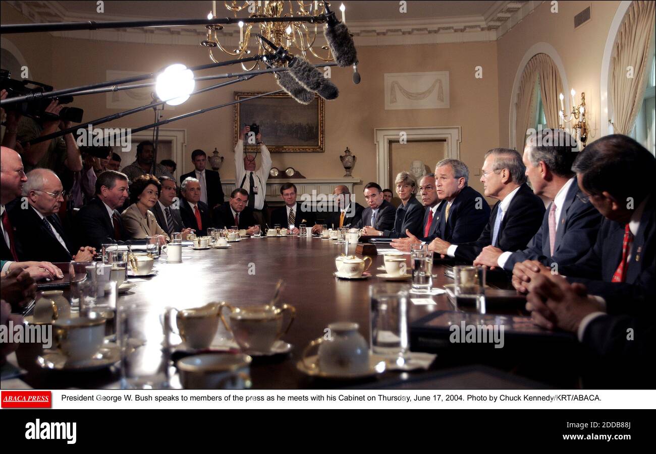 George bush cabinet members hi-res stock photography and images - Alamy