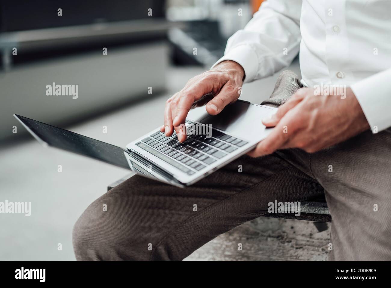 Engineer executive hi-res stock photography and images - Alamy