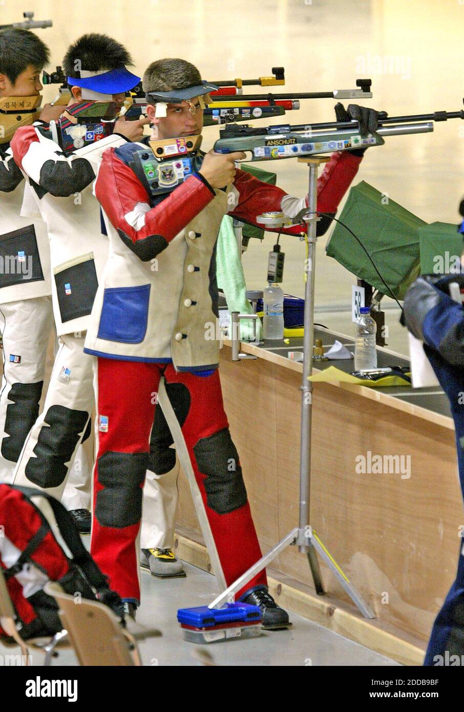 10 meter air rifle hi-res stock photography and images - Alamy