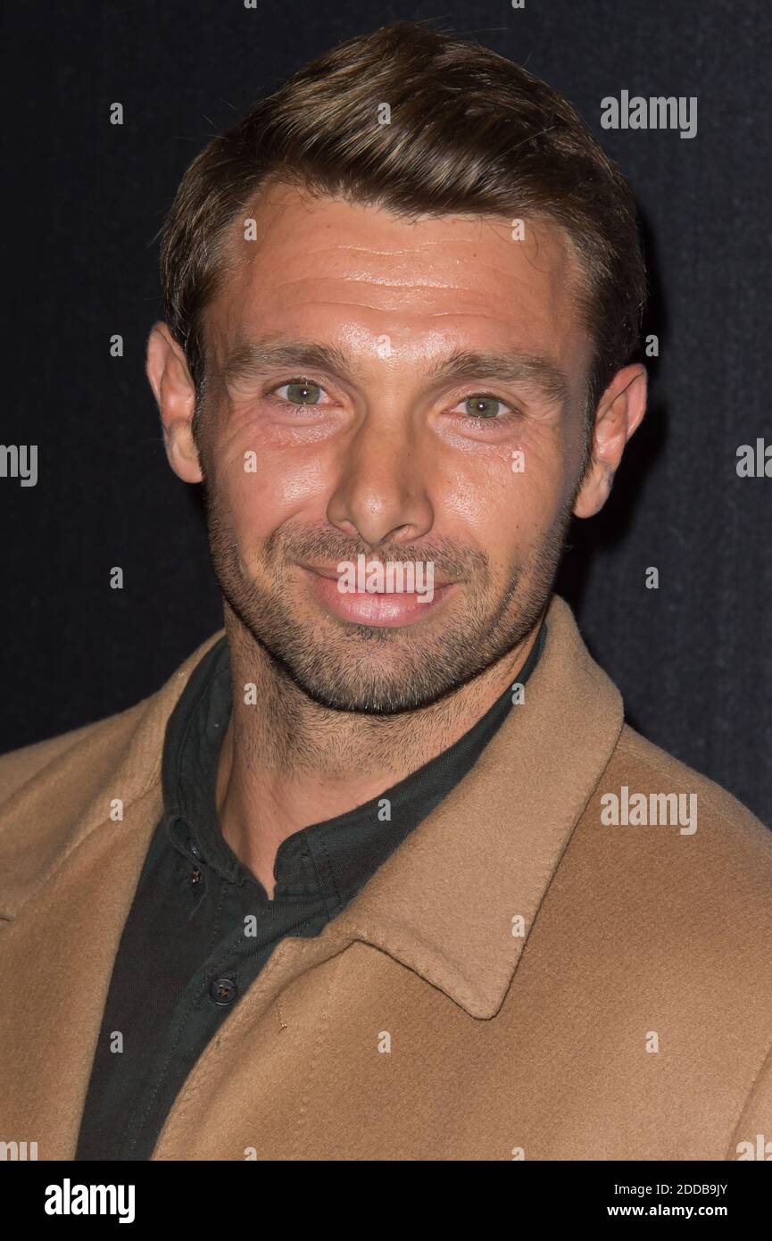 Vincent Clerc arriving for the premiere of the documentary 16 levers de ...