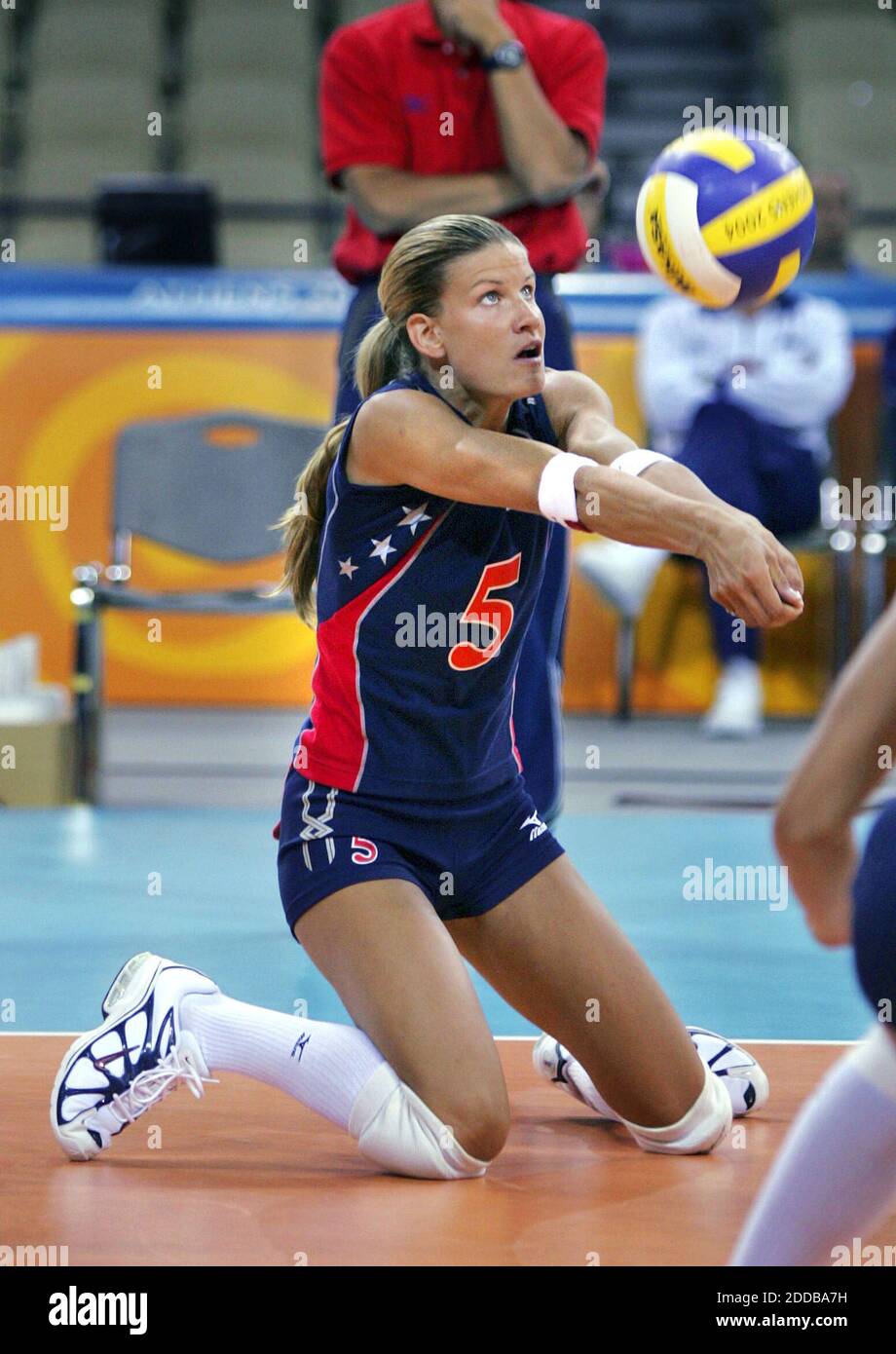 Volleyball dig hi-res stock photography and images - Alamy