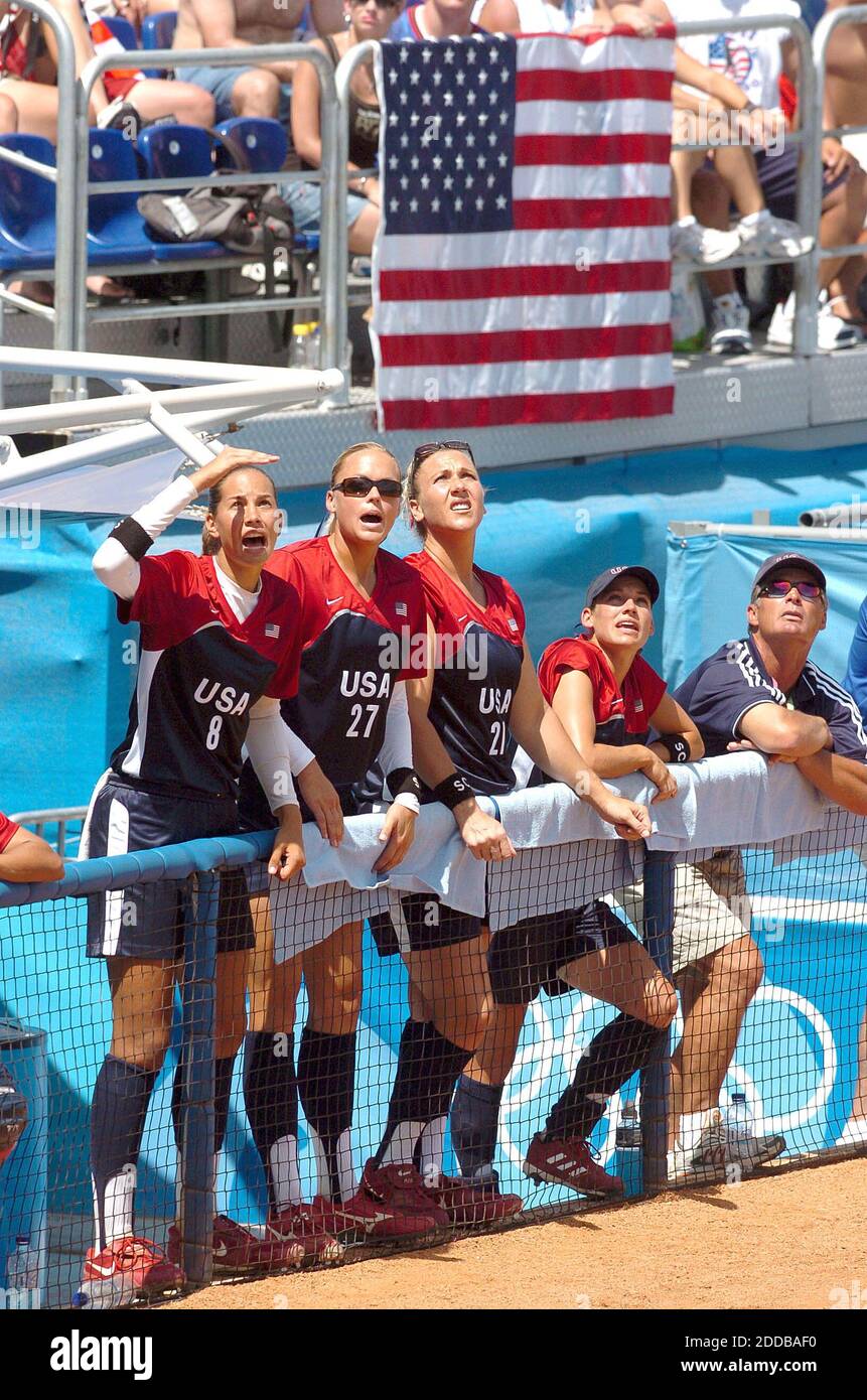 2004 u s olympic softball team hi-res stock photography and images - Alamy